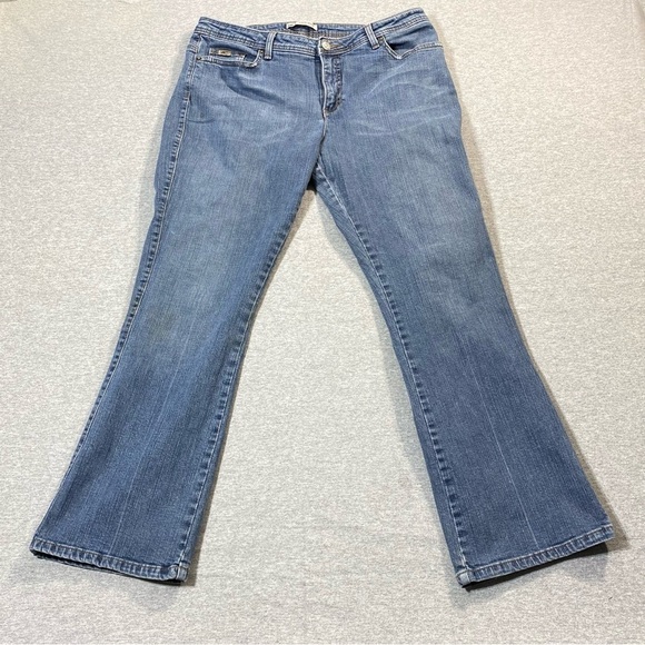 Lee | Jeans | Lee Jeans Womens 6m Blue Mid Rise Bootcut Button Pockets ...